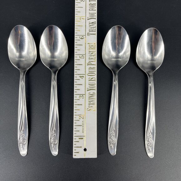 Oneida | Dining | Oneida Roseanne Stainless 4 Placeoval Soup Spoons ...